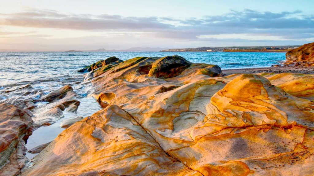 Travel Guide Kirkcaldy Scotland: Where to spot ? Sleep ? Eat